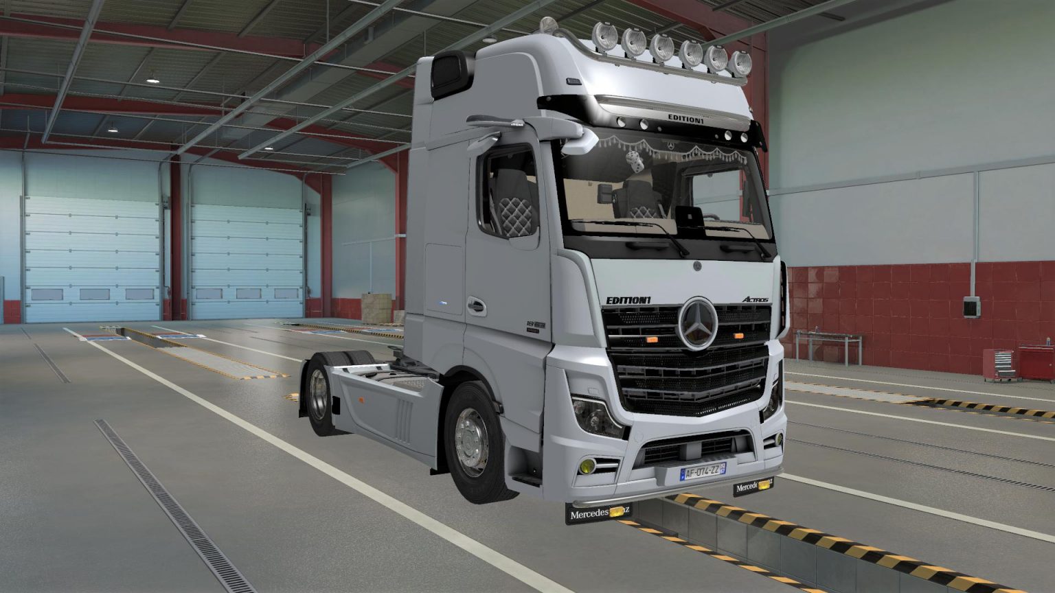 MB New Actros 2019 by Actros 5 Crew + DLC update 1.38-ETS2-8 - ETS 2 Mods | Euro Truck Simulator ...