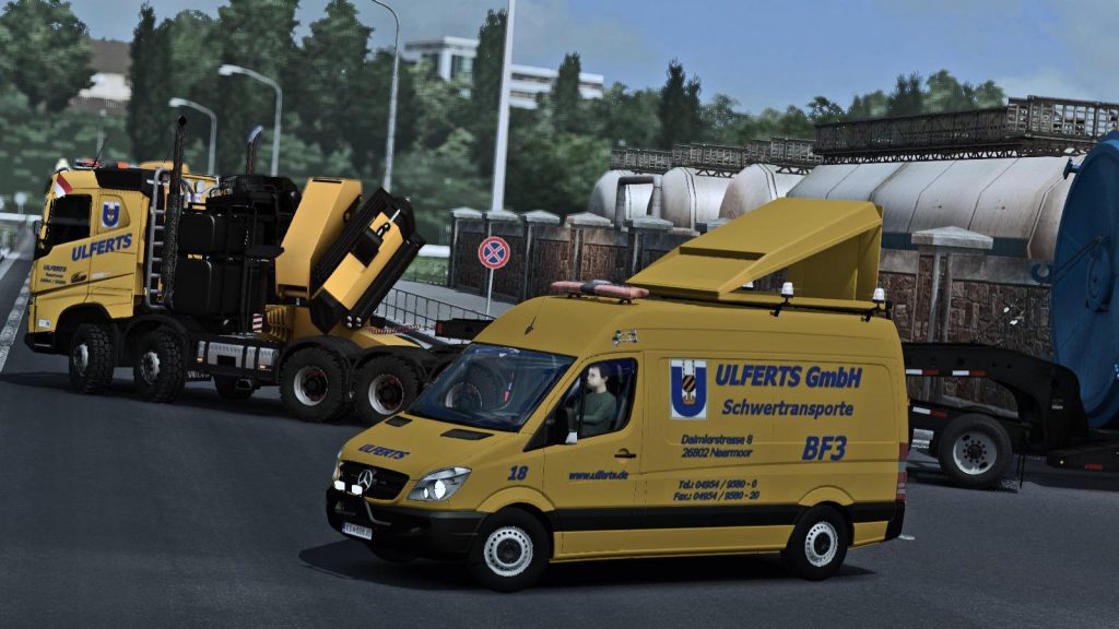 Improved Pilot And Escort Vehicles 1.36.x ETS2 - Euro Truck Simulator 2 ...